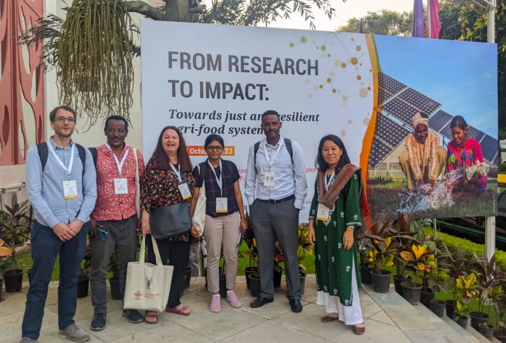 Transformative research provides pathways for including gender and ...